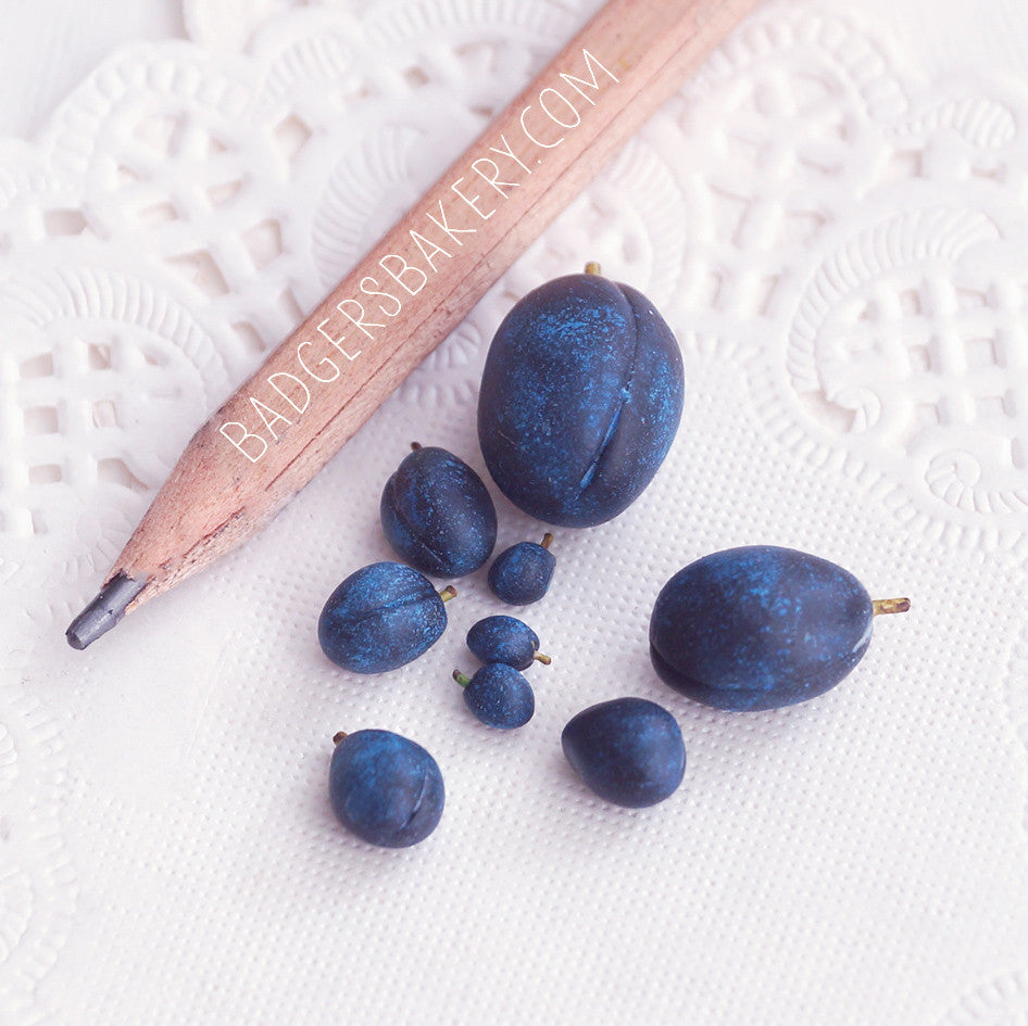 MINIATURE PLUMS Set of 3, 1/4, 1/3, 1/6, 1/12, Dollhouse Scale – Badger ...