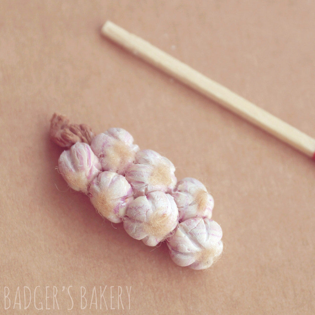 Dollhouse GARLIC STRING, BJD Doll Prop, Miniature Food – Badger's Bakery