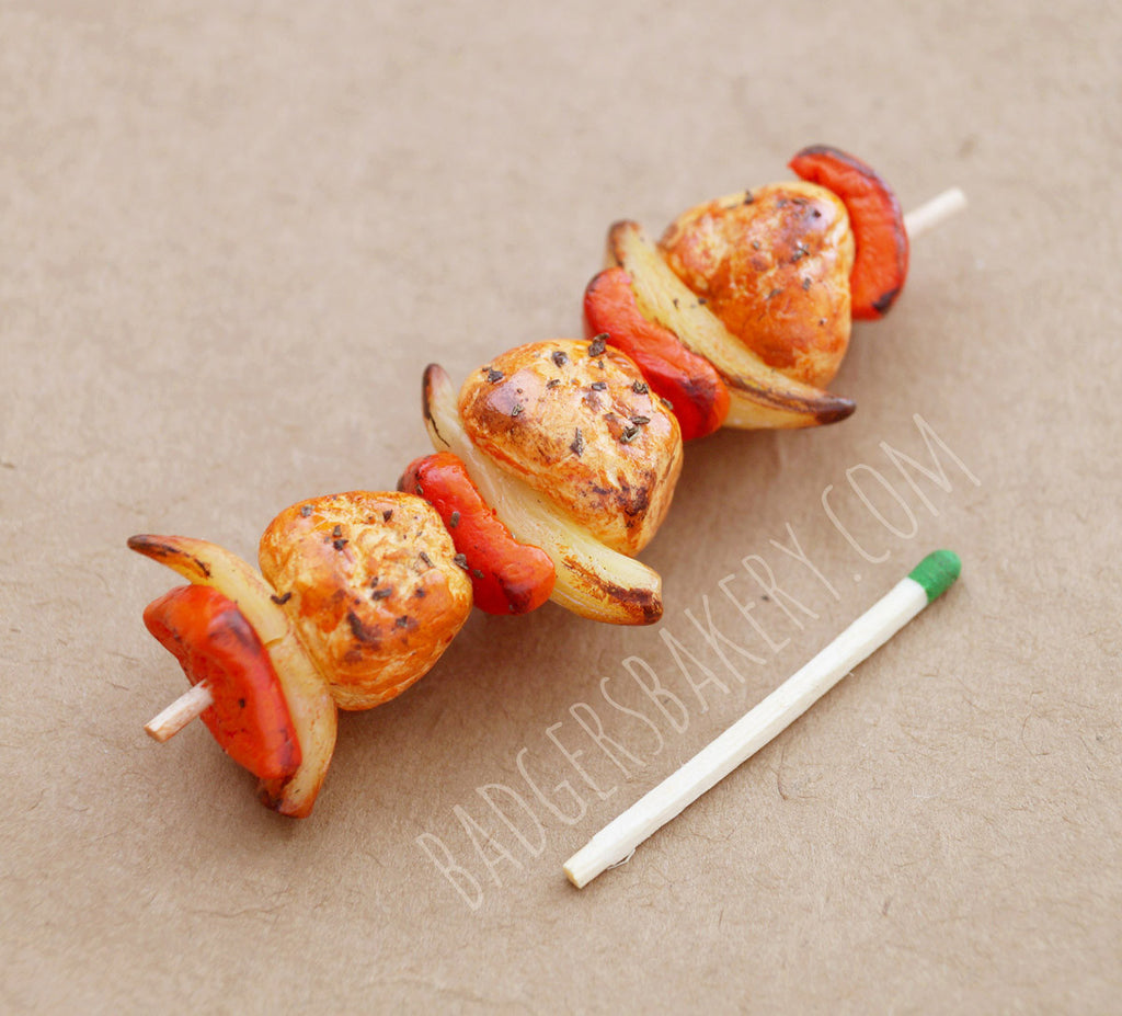 Miniature chicken KABOB BBQ for dollhouse and BJD dolls – Badger's Bakery
