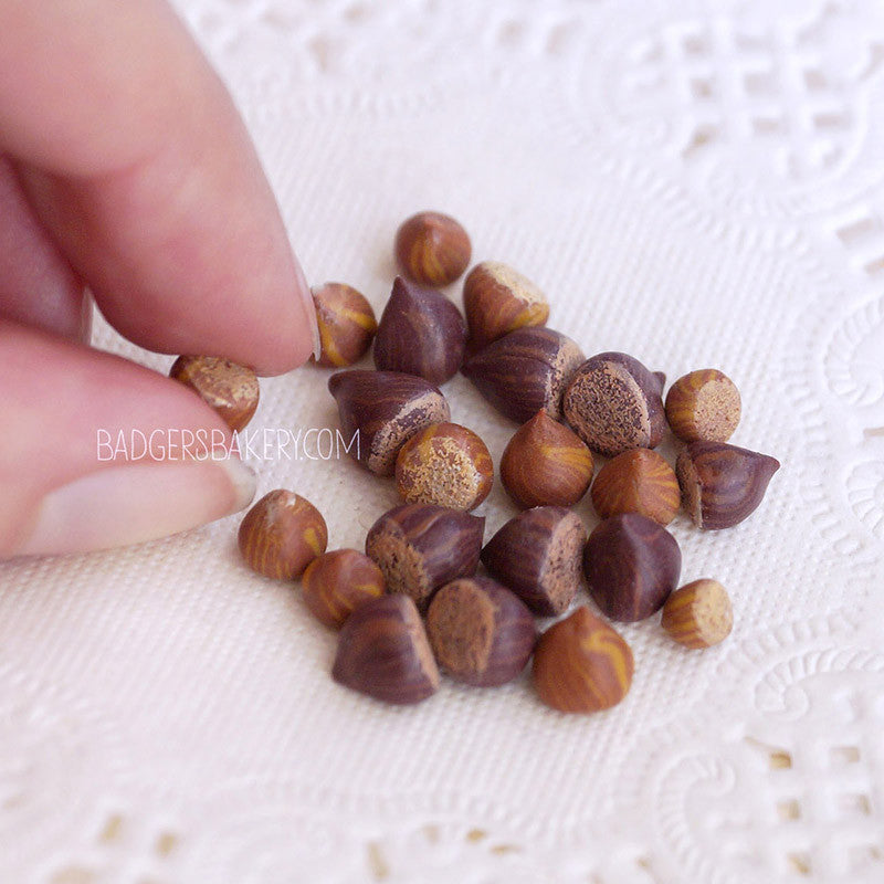 MINIATURE HAZELNUTS or CHESTNUTS 6 pcs any scale – Badger's Bakery